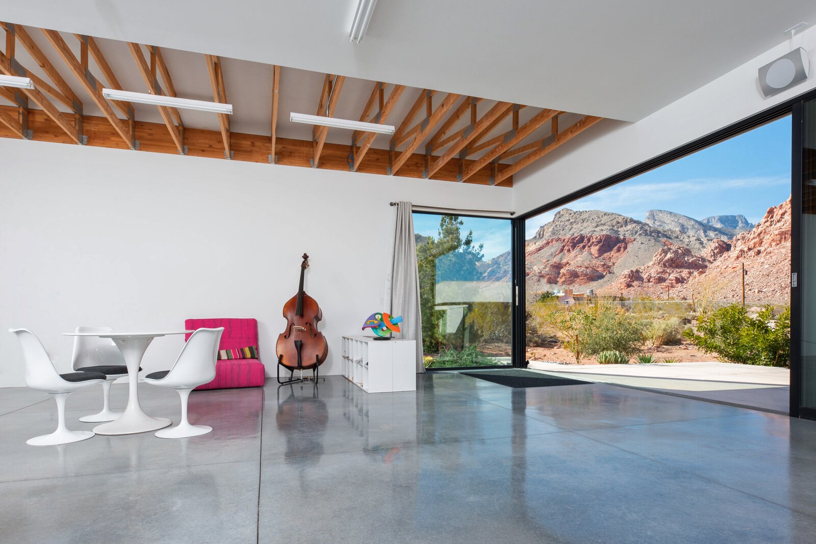 Photo 5 of 8 in Calico Basin Dream Home by Ryan Pardey - Dwell