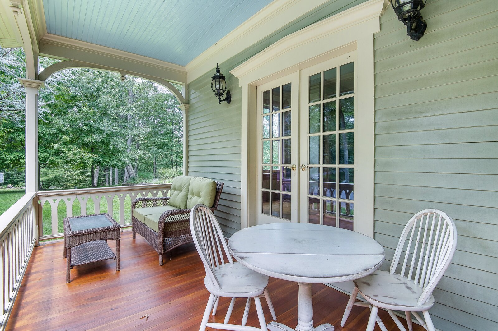 Photo 3 of 19 in Modern Victorian by Thomas Cromie - Dwell