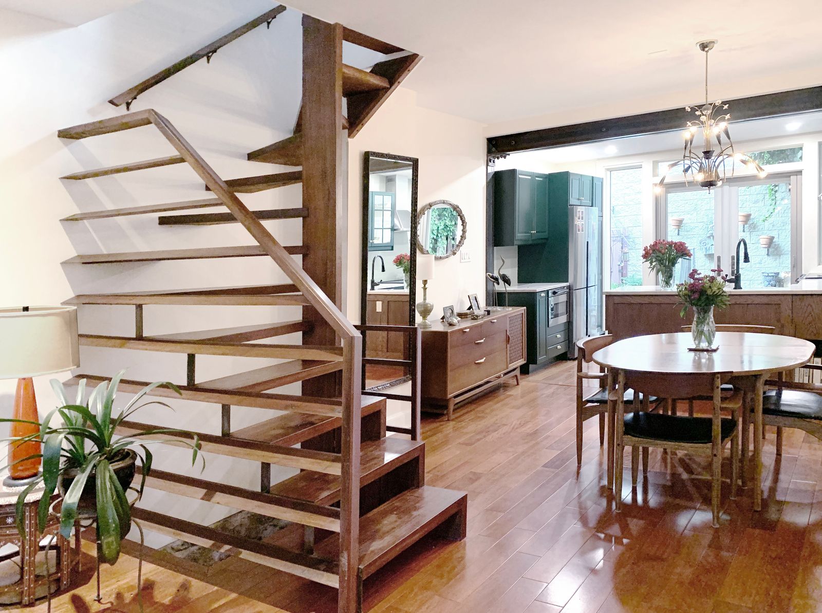 Philadelphia Colonial Row House Renovation (8 Photos) - Dwell