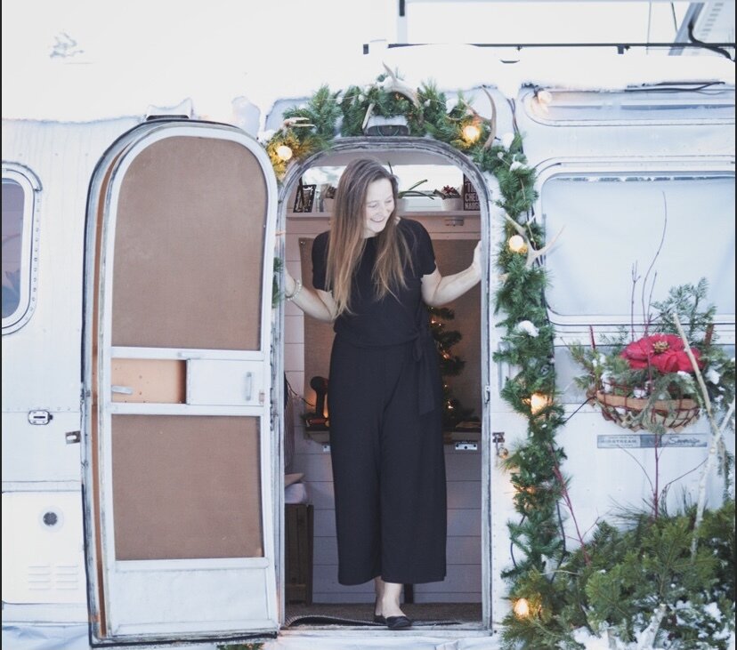 Photo 5 of 6 in Waltzing Matilda by Caley Thomas - Dwell