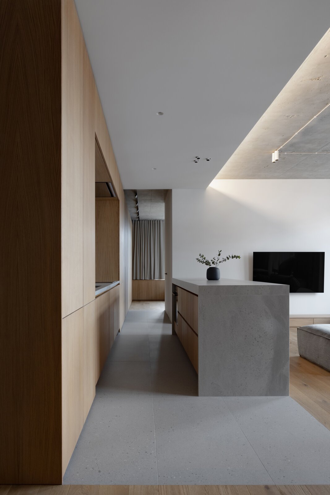 Photo 3 of 28 in Intelligent Apartment by DUDES architects - Dwell