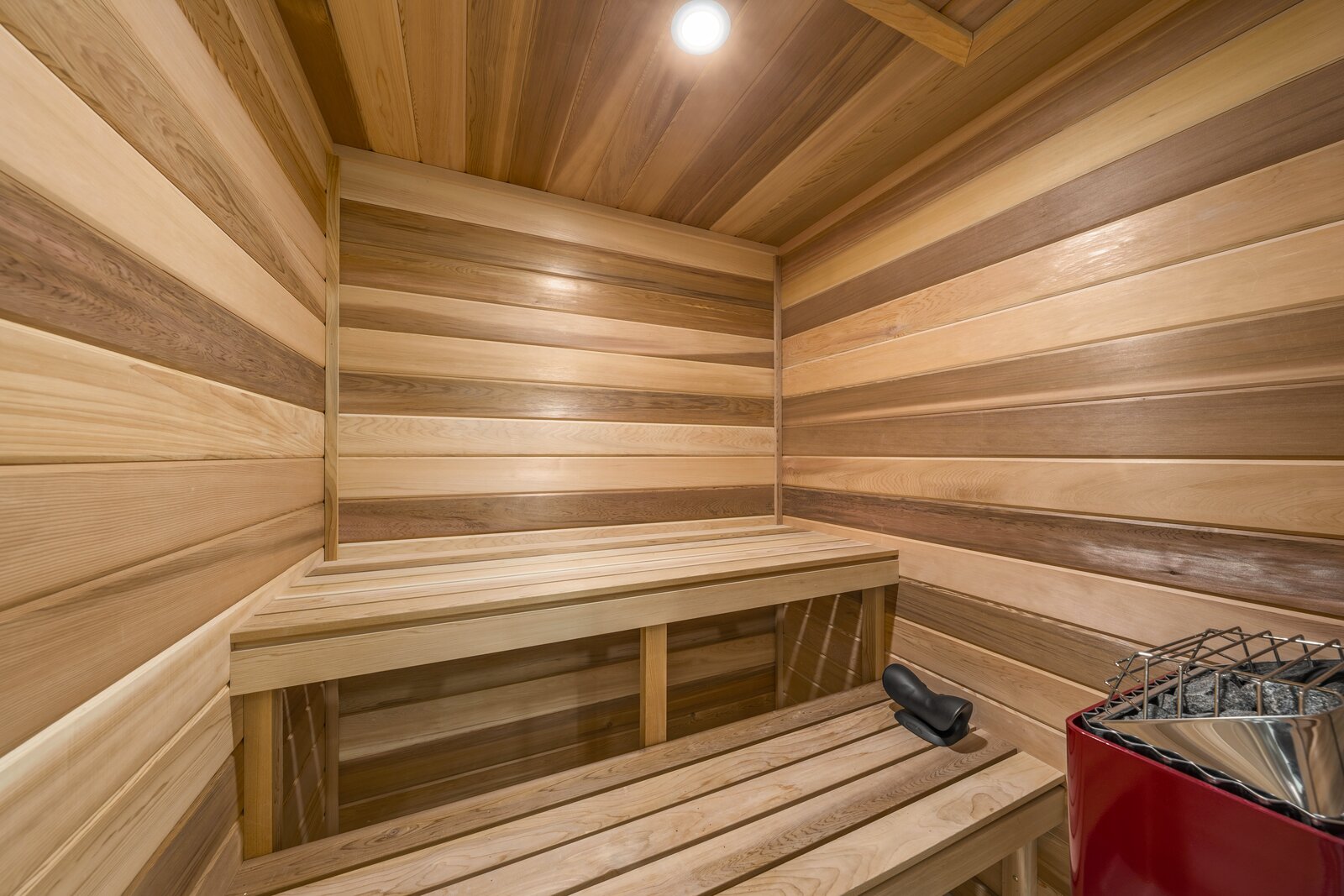 Photo 10 of 10 in Florida Mansion with Golf Simulator, Moss Wall, Sauna ...