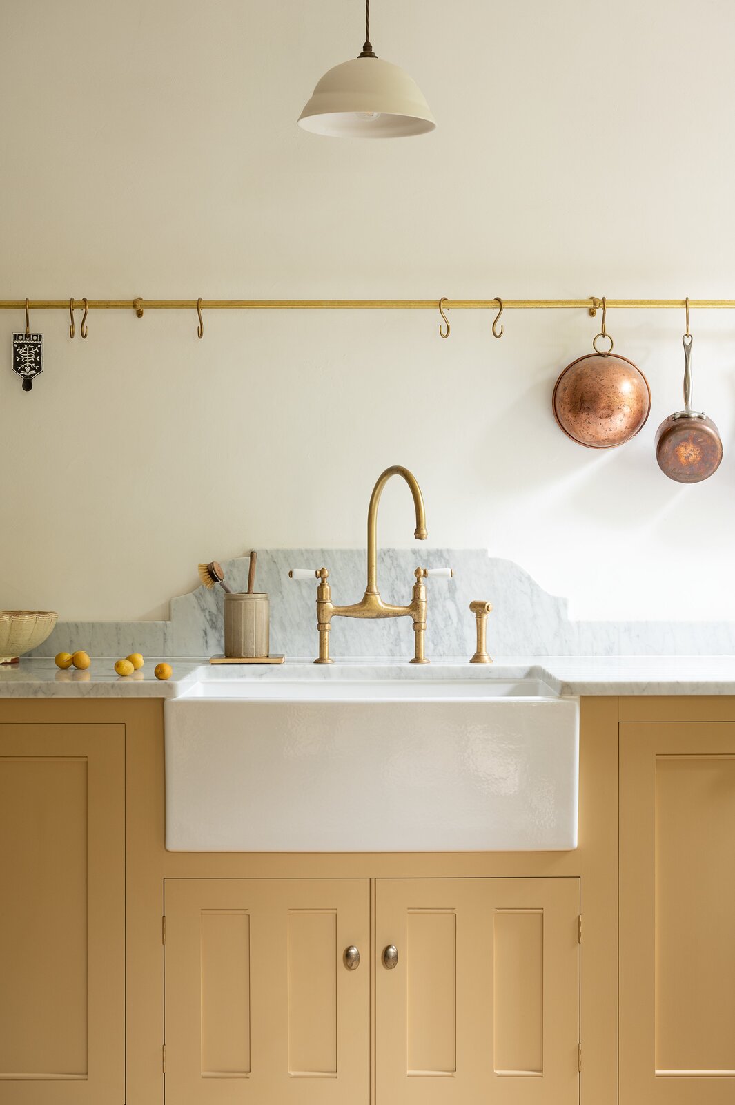 Photo 3 of 12 in The Stoke Newington Kitchen by deVOL Kitchens - Dwell
