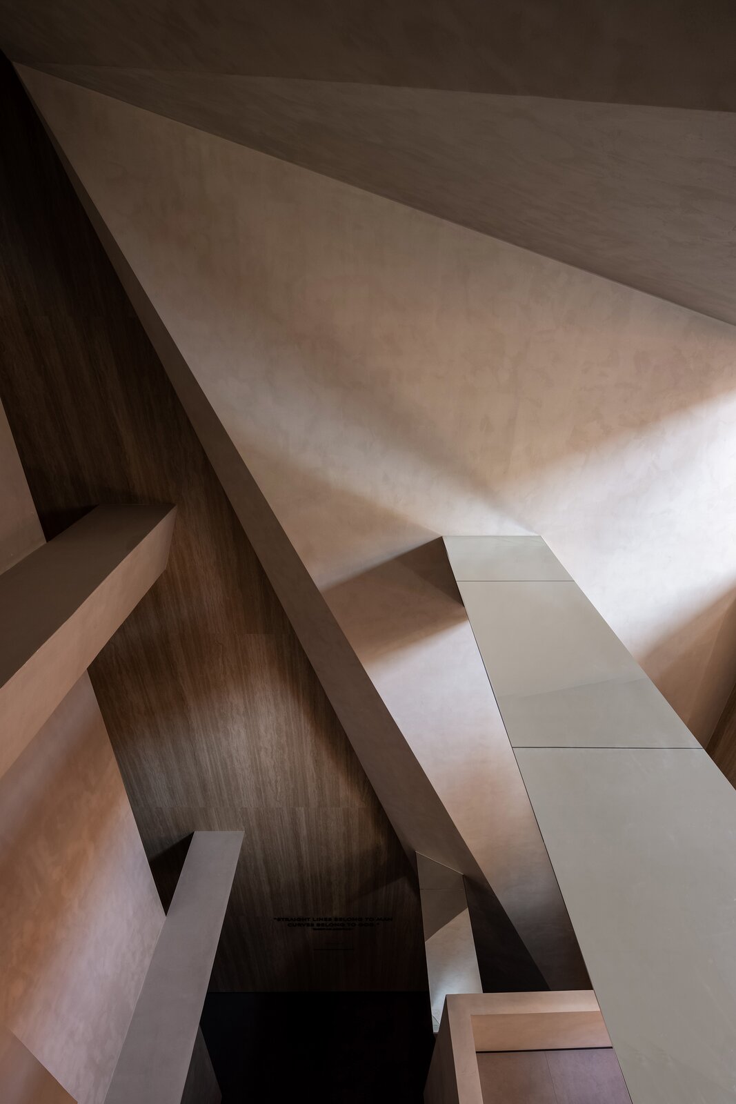 Photo 19 of 55 in Spanish GOJE Slate Exhibition Hall by Topway Space ...