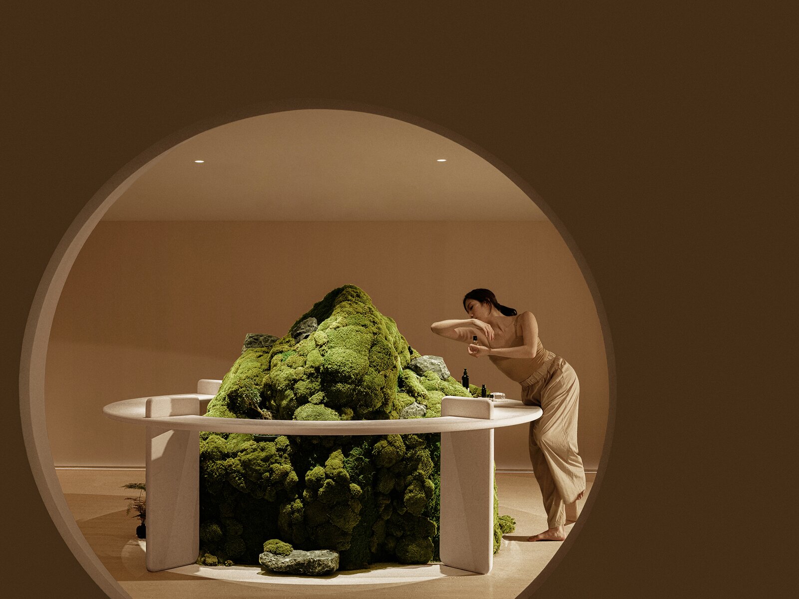 Photo 3 of 52 in Hoormem Muscle Research Aesthetics Center by CUN PANDA ...