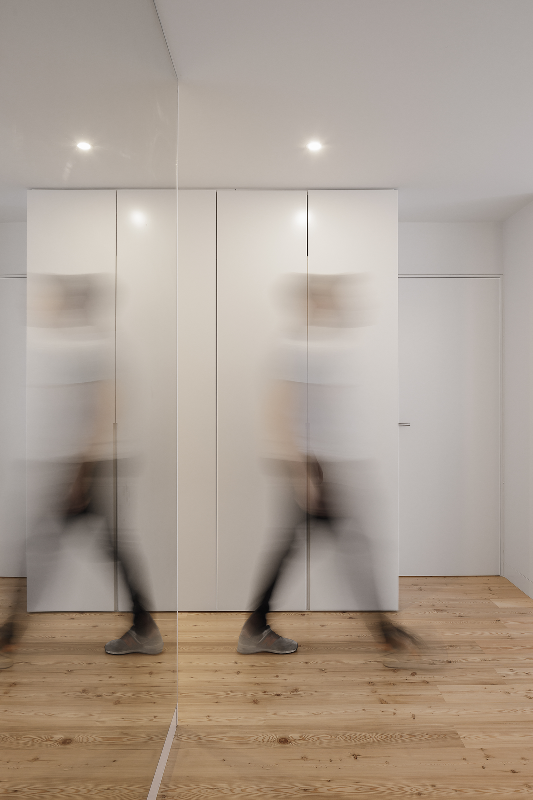 Photo 4 of 44 in Campolide Apartment by Inês Brandão Arquitectura - Dwell