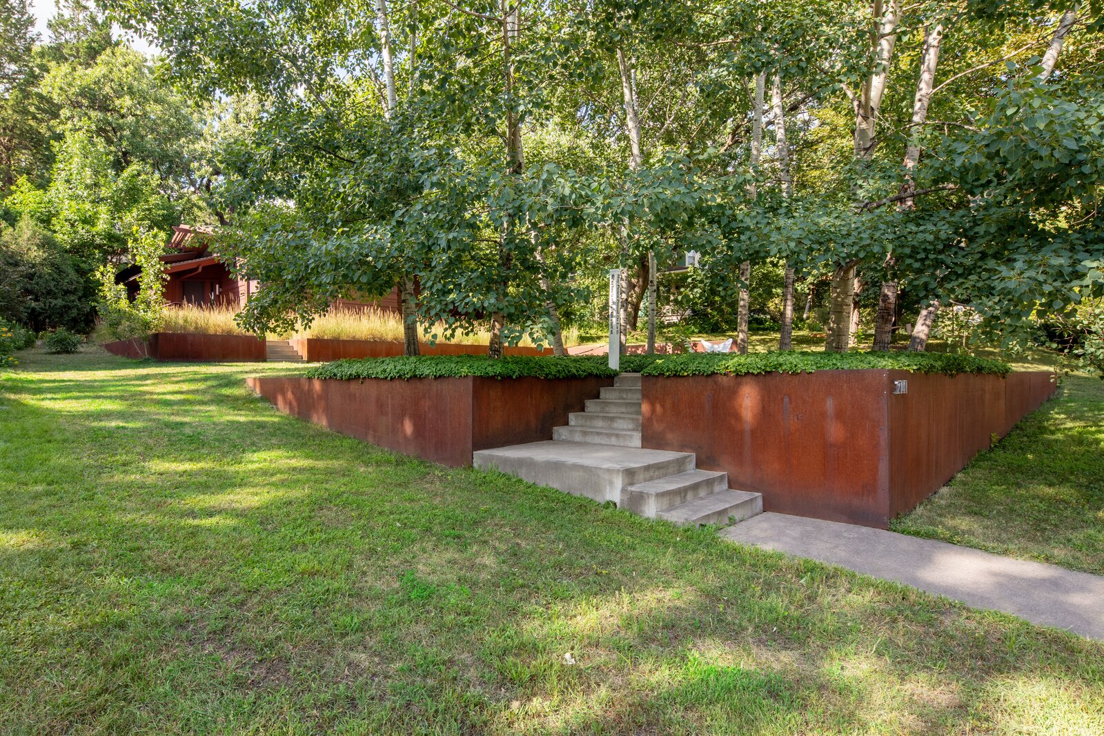 Photo 7 of 15 in Joe Michels Designed Home by Karen Rue - Dwell