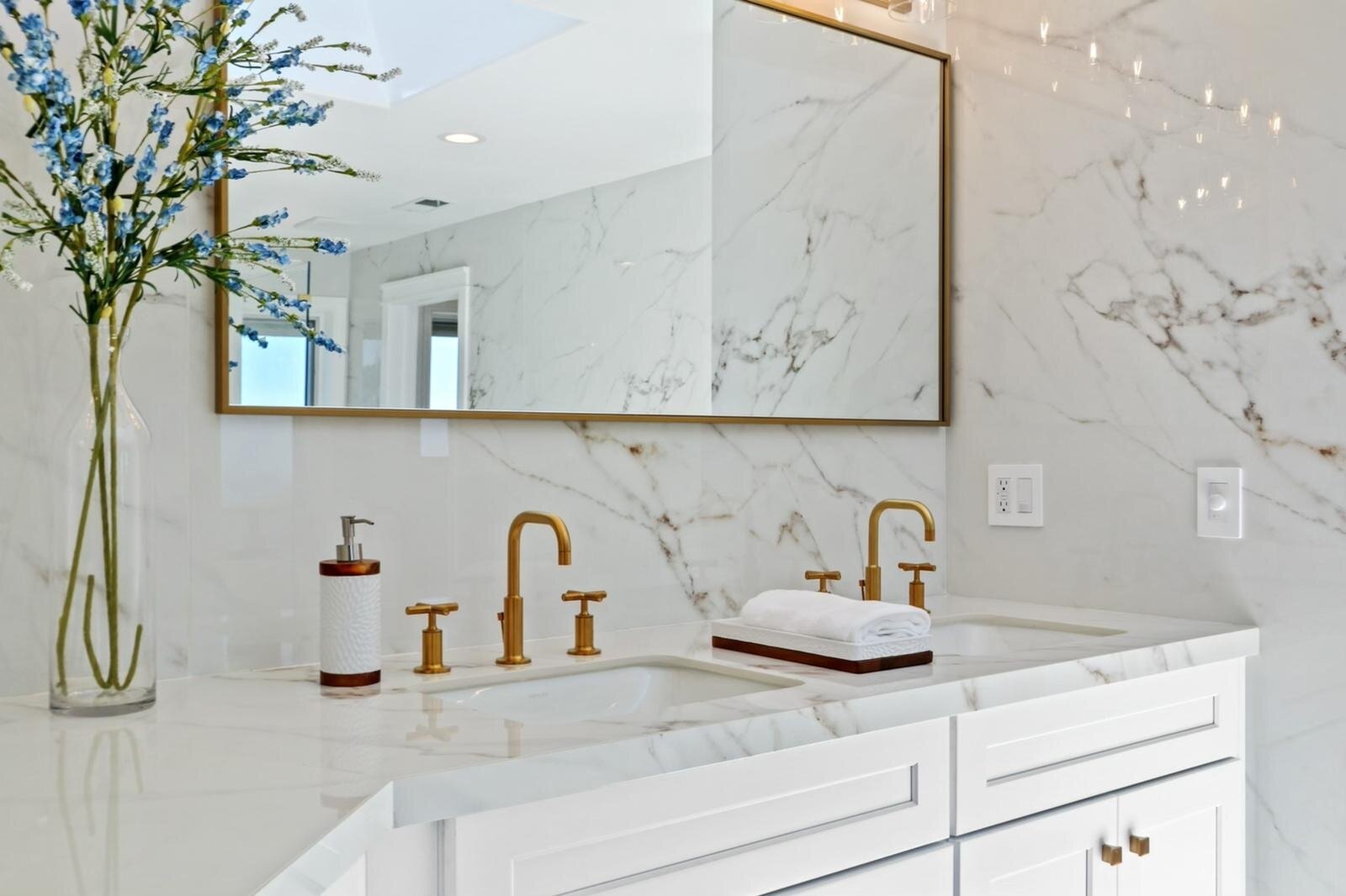 Photo 8 of 12 in The Bel Air House Tour by E&E builders Inc - Dwell