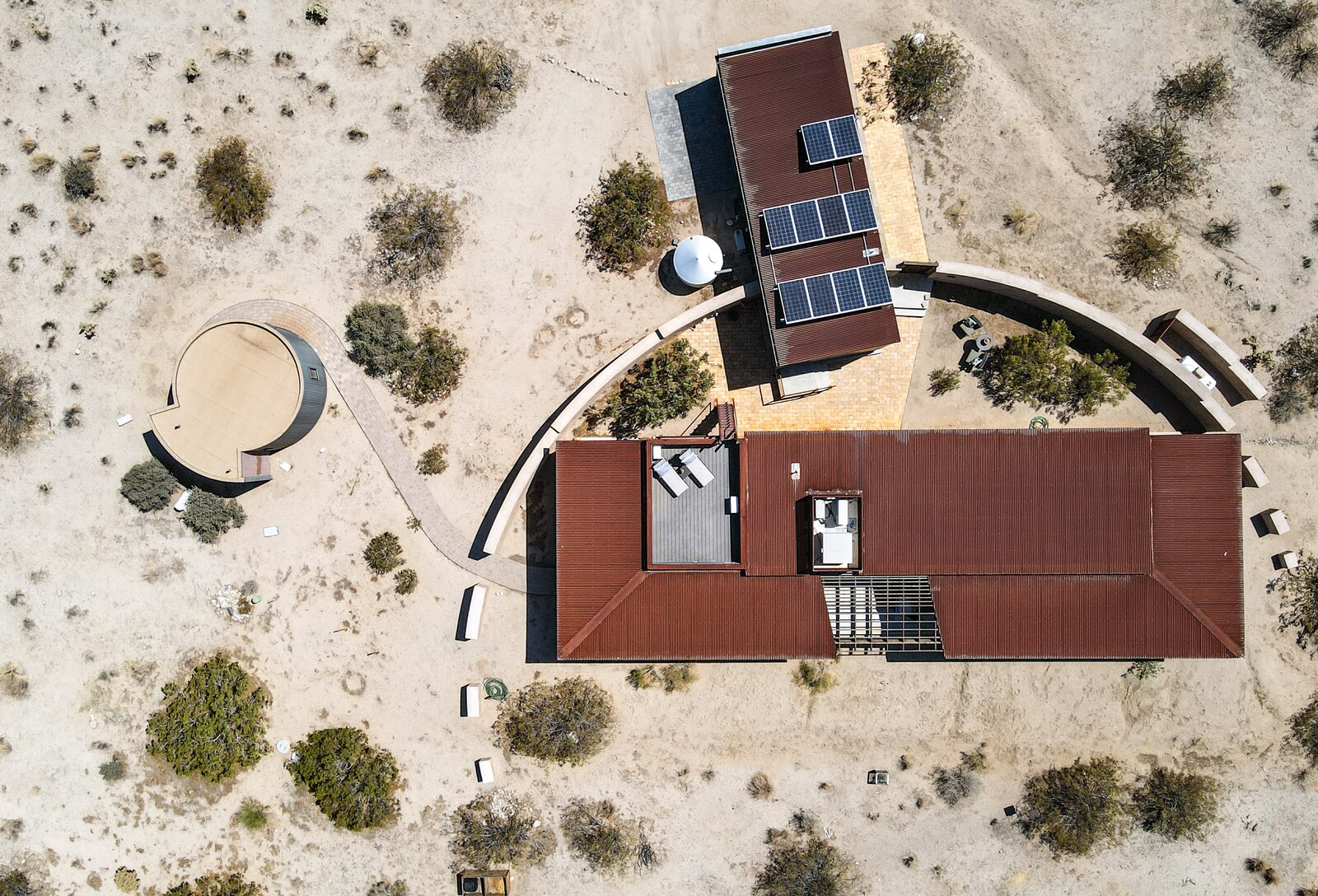 Photo 3 of 25 in The Red Ray House by Matthew Reader - Dwell