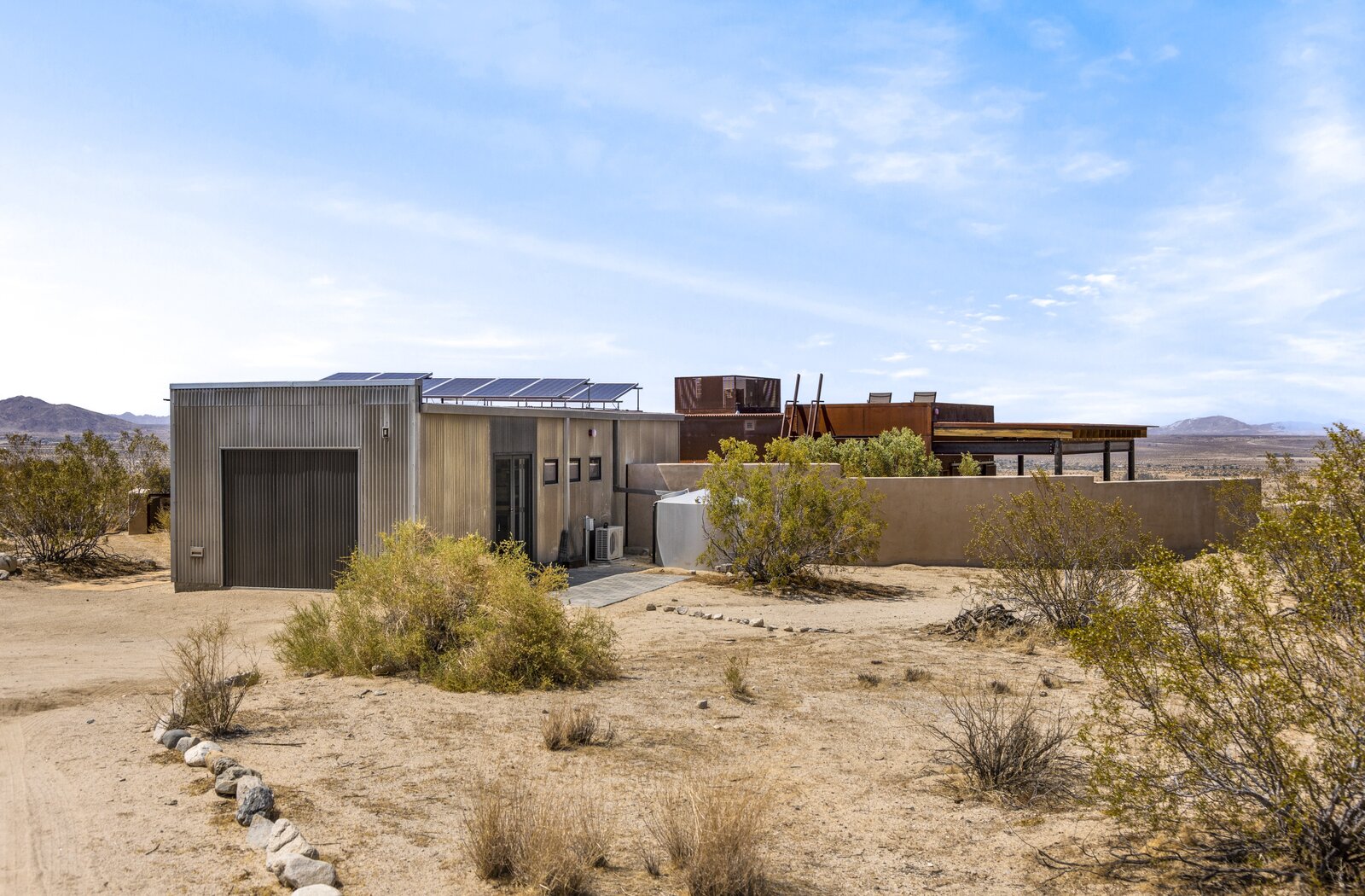 Photo 9 of 25 in The Red Ray House by Matthew Reader - Dwell