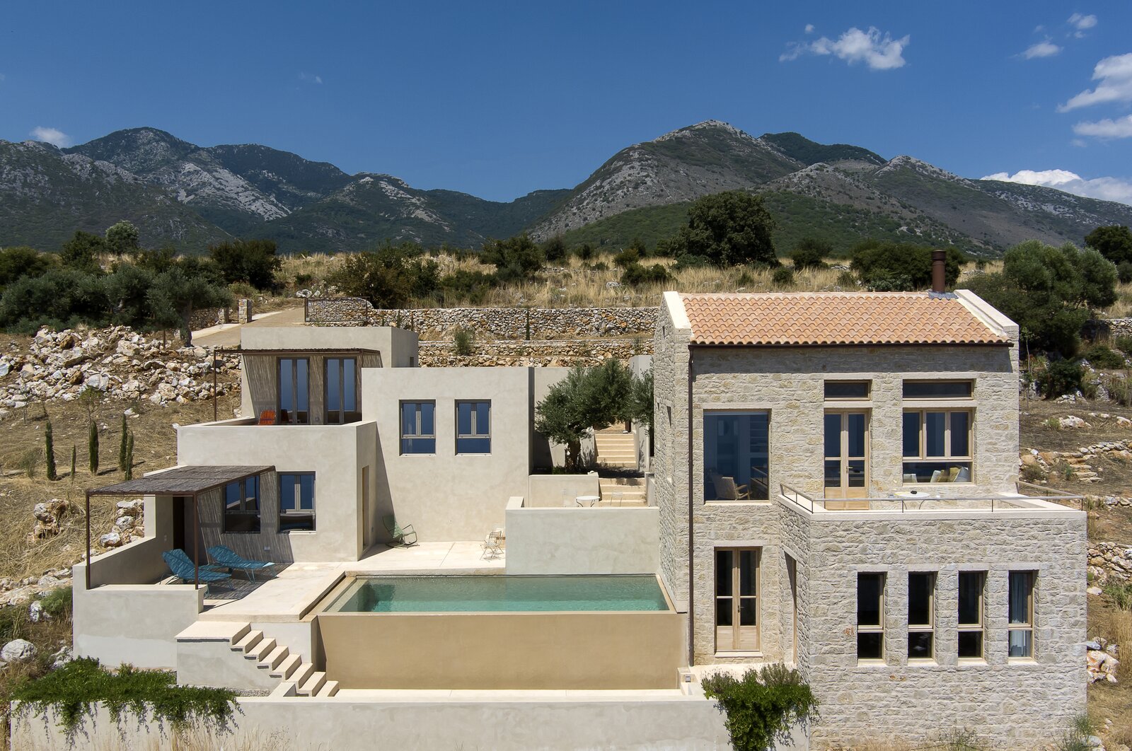 Photo 9 of 14 in Monastery House by Clare Guest - Dwell
