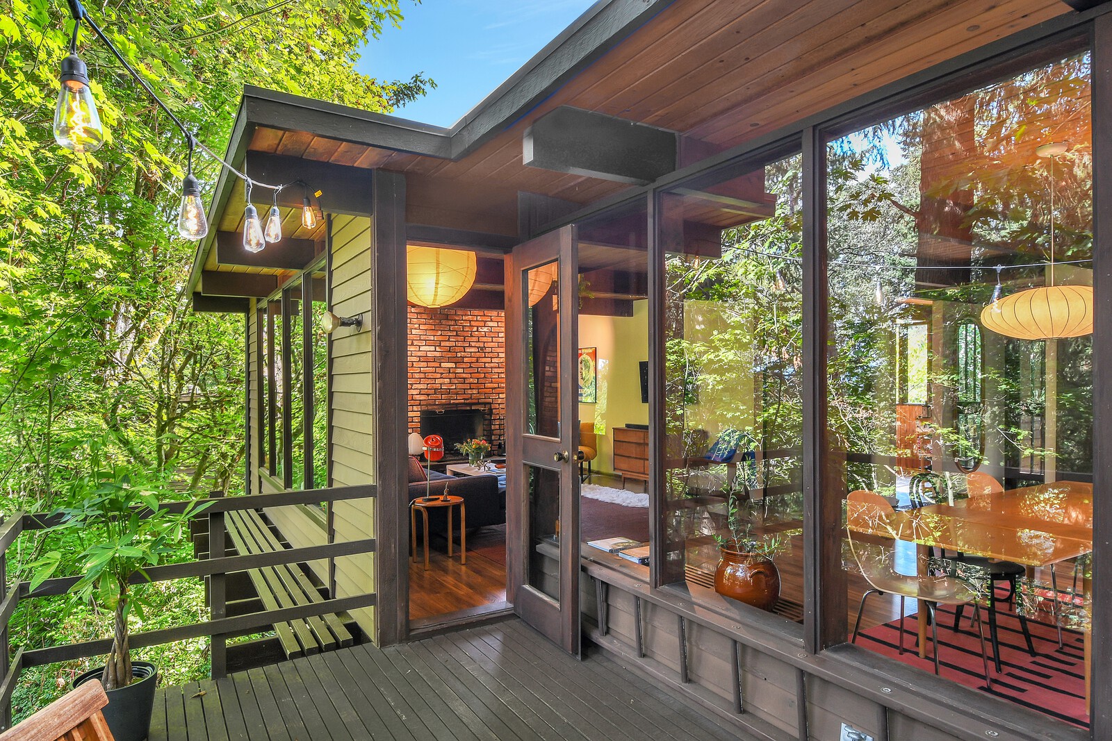 Photo 8 of 16 in The John Burrows House by Laura Lisowski - Dwell