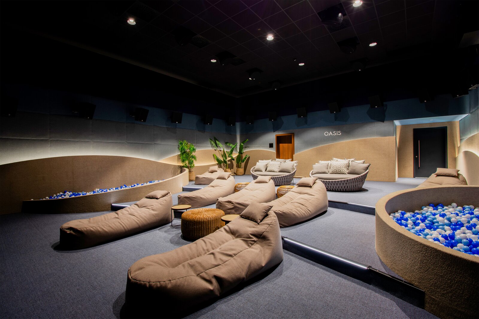 Photo 20 of 28 in The Renaissance Theatres | Luxury Cinema Theatres by ...