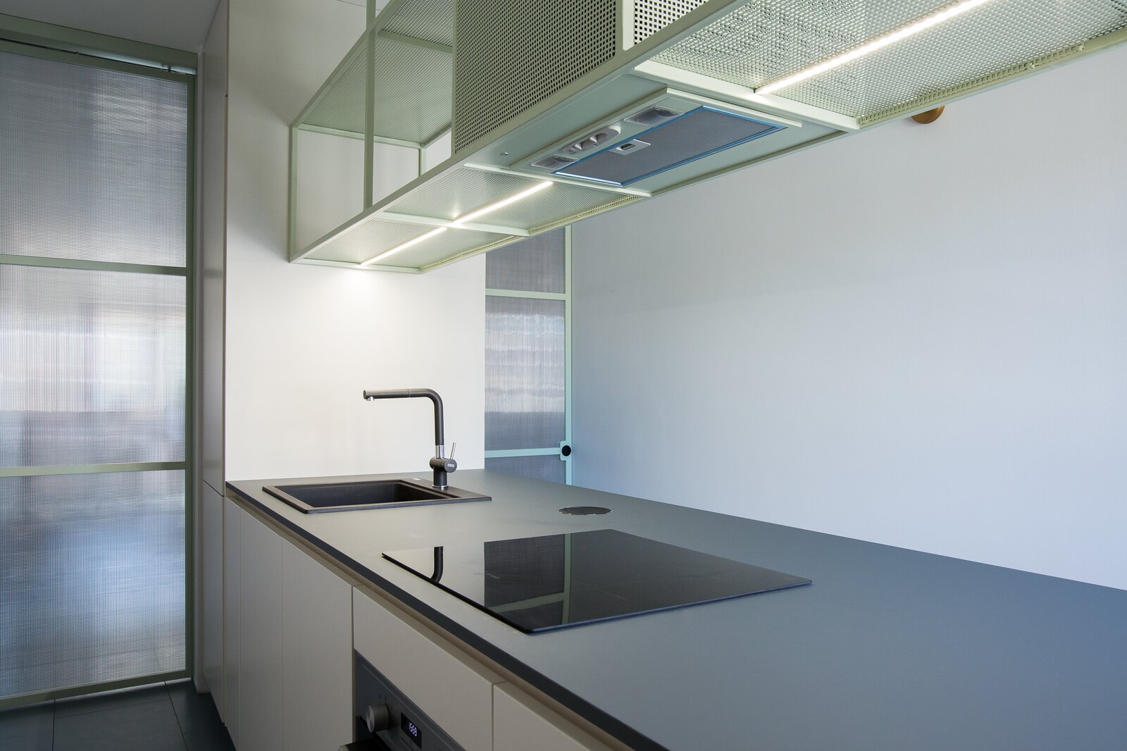 Photo 1 of 11 in TPM - A kitchen-island solution by Plateau ...