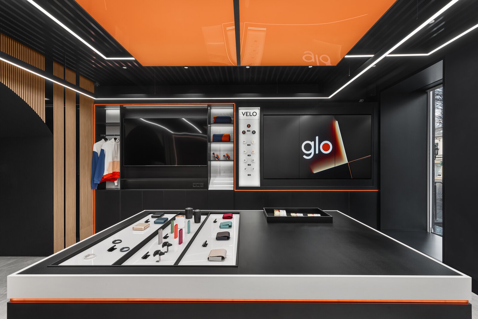 Photo 1 of 14 in Glo Store by ZIKZAK Architects - Dwell