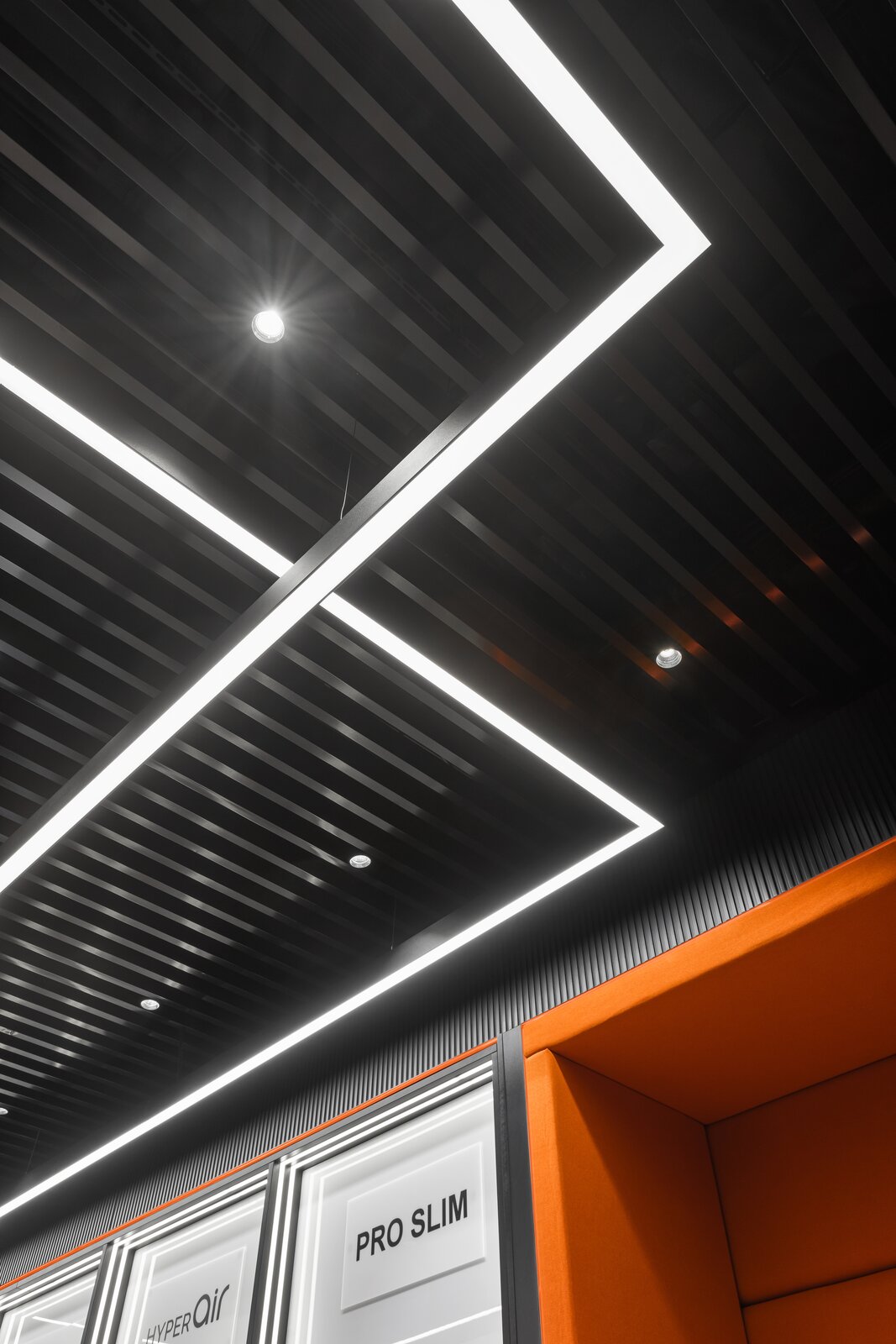 Photo 9 of 14 in Glo Store by ZIKZAK Architects - Dwell