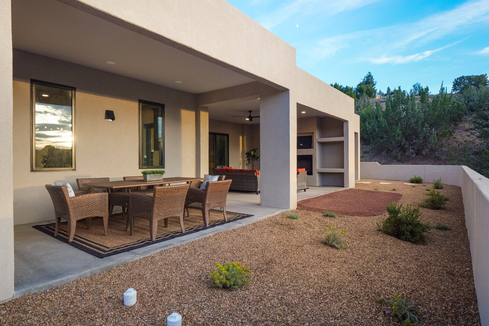 Photo 9 of 46 in Desert Serenity by Evan Kinsley - Dwell