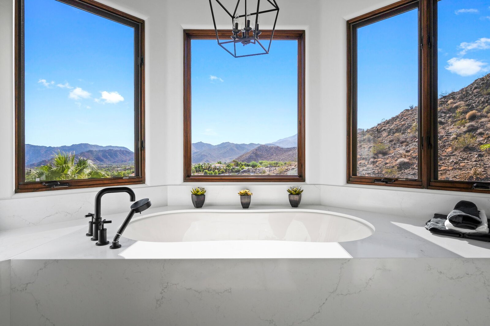 Photo 11 of 13 in Palm Desert Estate with Brick-Walled Wine Cellar and ...