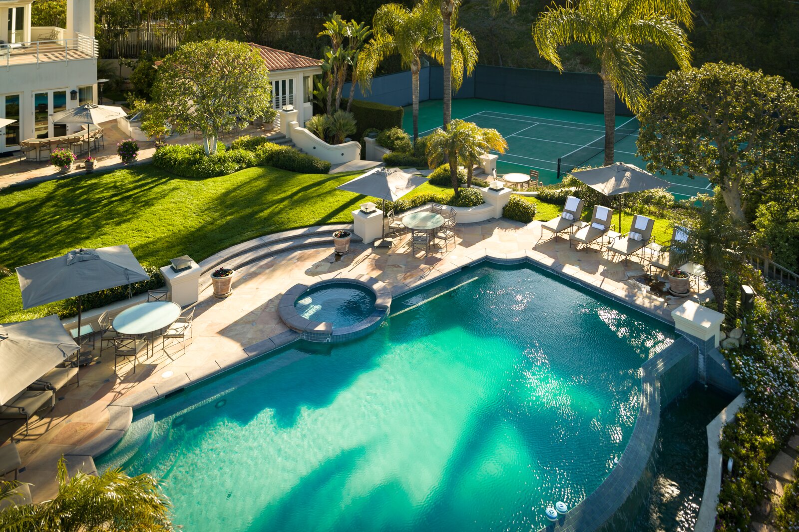 Photo 3 of 8 in Media Mogul Jules Haimovitz Lists Beverly Hills ...