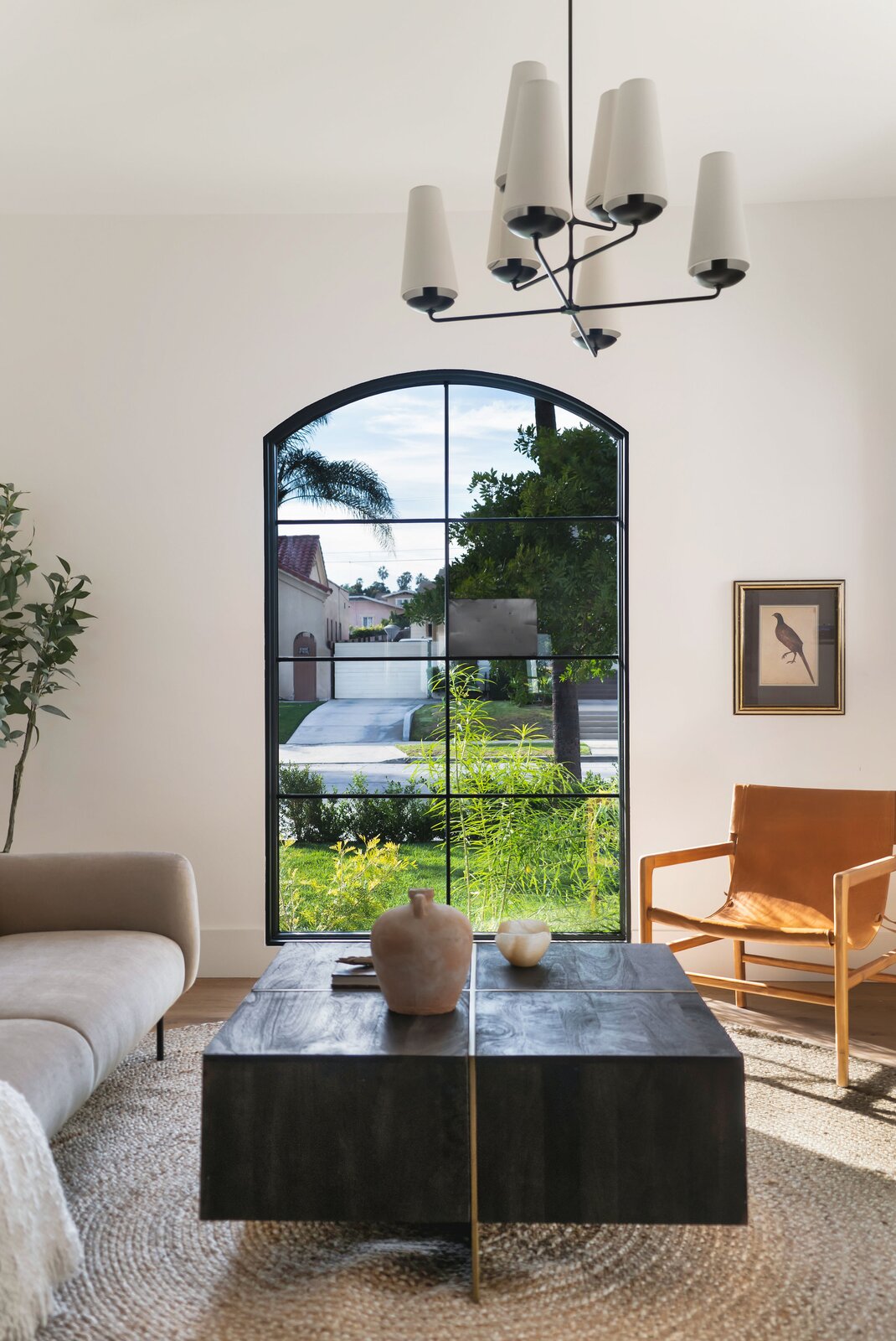 Photo 5 of 11 in Charming Redesigned Spanish Residence by Leverage ...