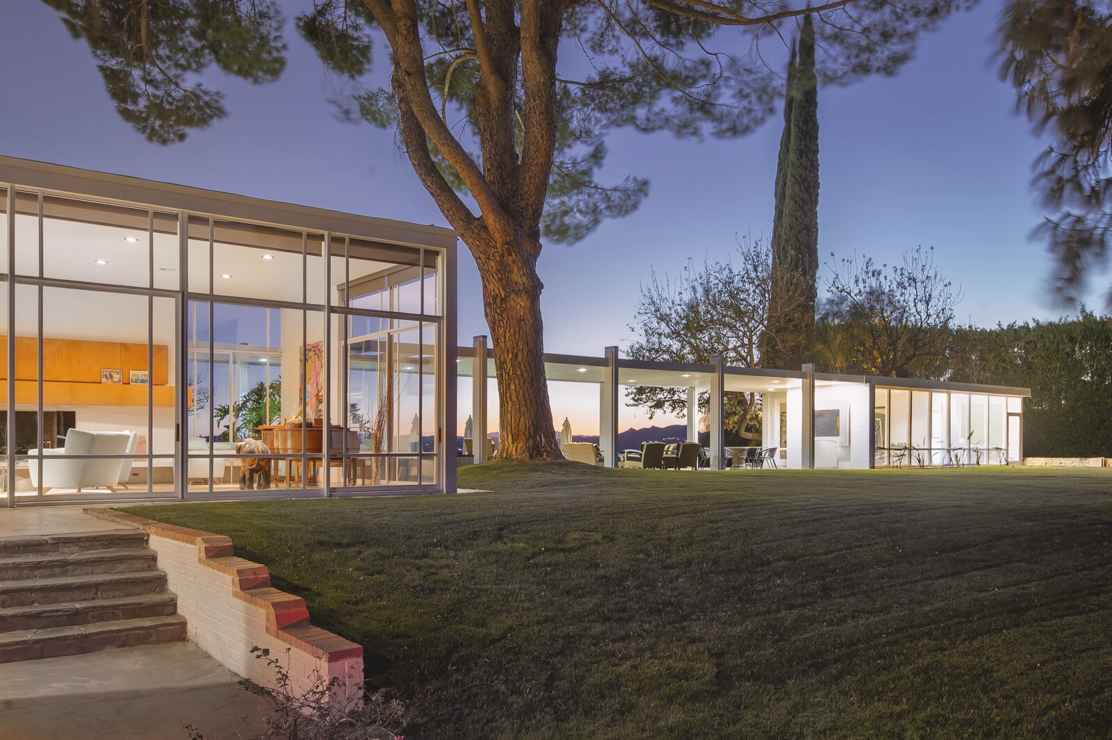 The Farralone Residence, A Mid-Century Modern Home Designed by William ...