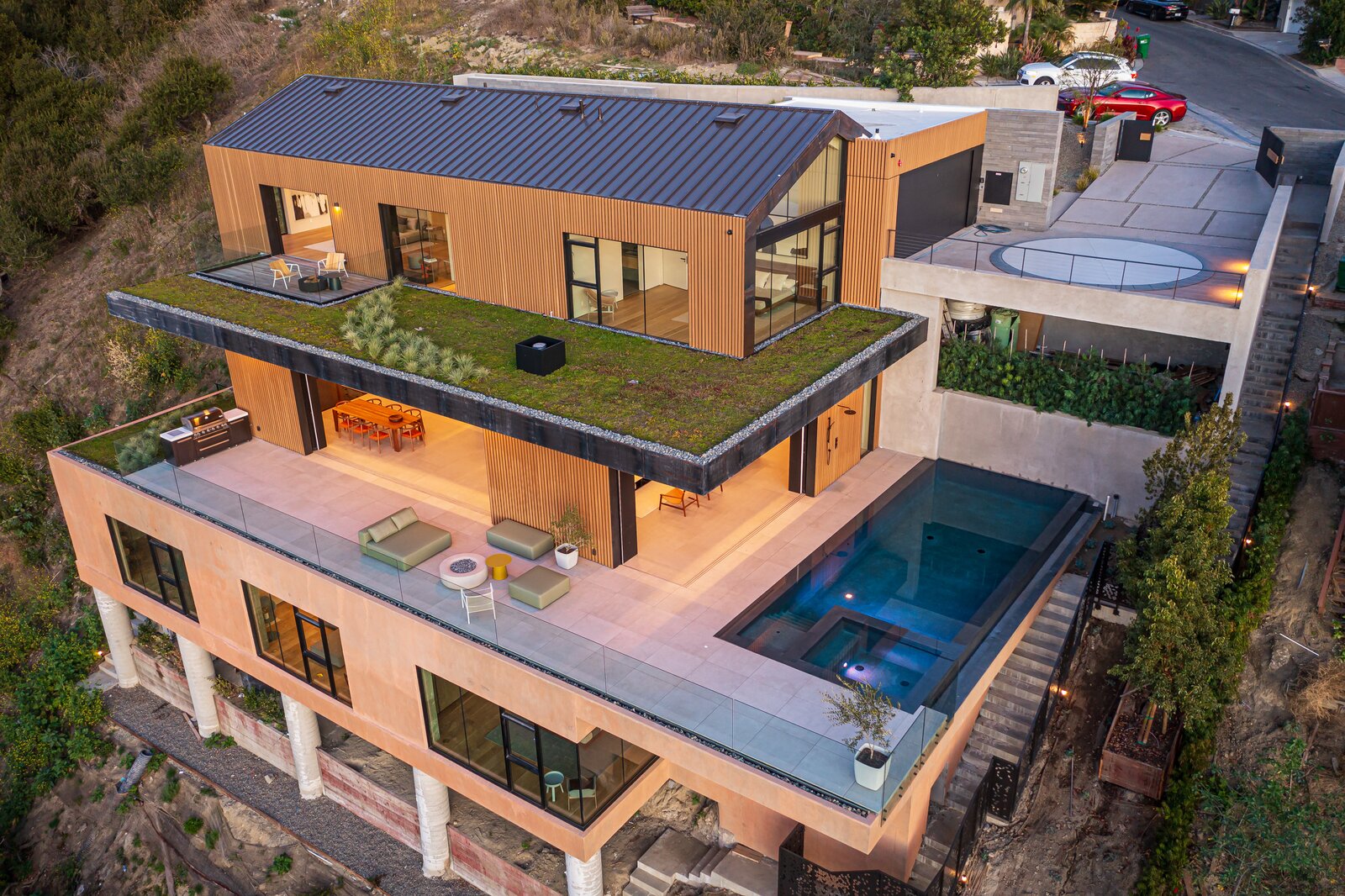 Photo 1 of 11 in Tag Front Architecture-Designed Modern Pool Residence ...