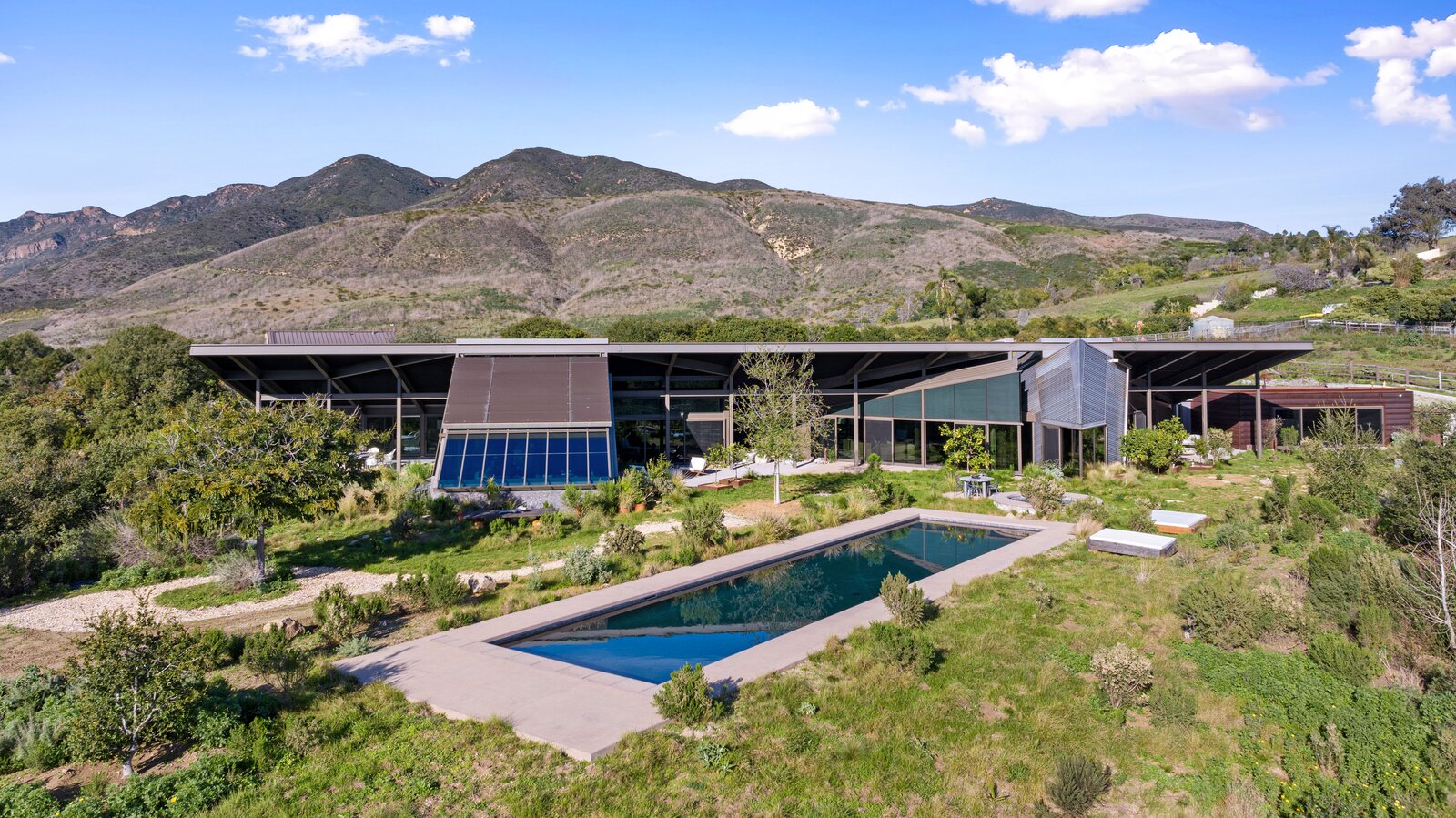Photo 1 of 10 in Ed Niles-Designed, Architectural Masterpiece with ...