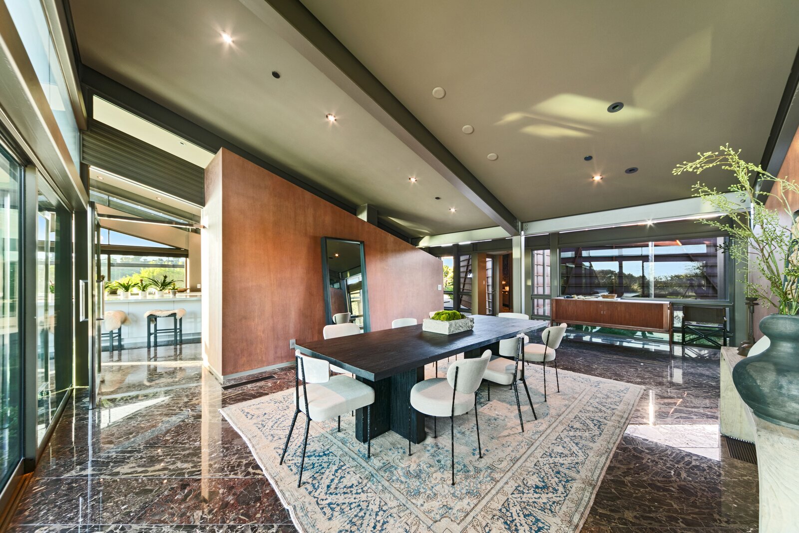 Photo 6 of 10 in Ed Niles-Designed, Architectural Masterpiece with ...