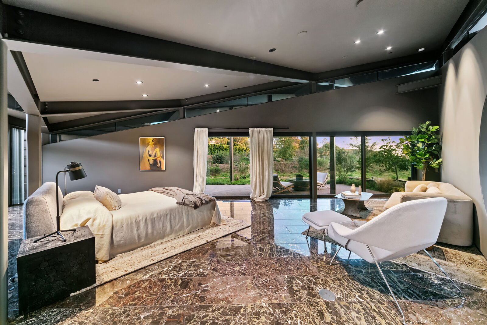 Photo 7 of 10 in Ed Niles-Designed, Architectural Masterpiece with ...