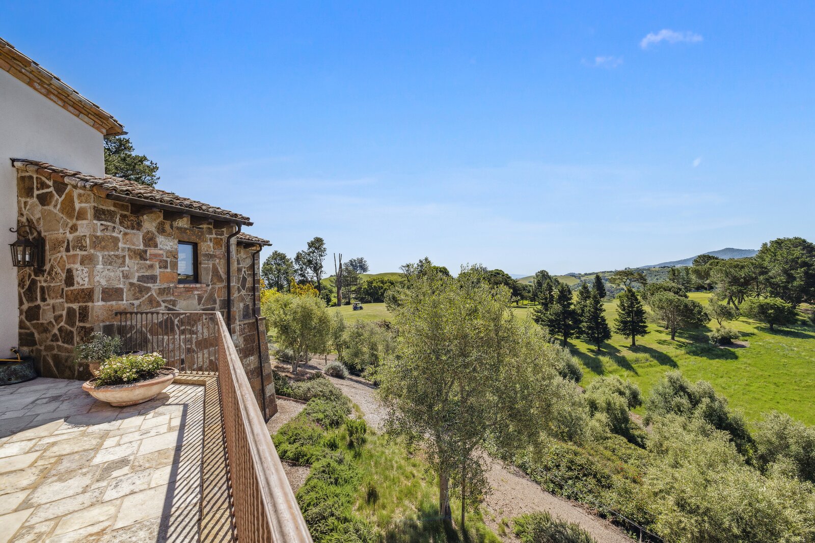 Photo 11 of 11 in 35-Acre Mediterranean Estate in West Petaluma Lists ...