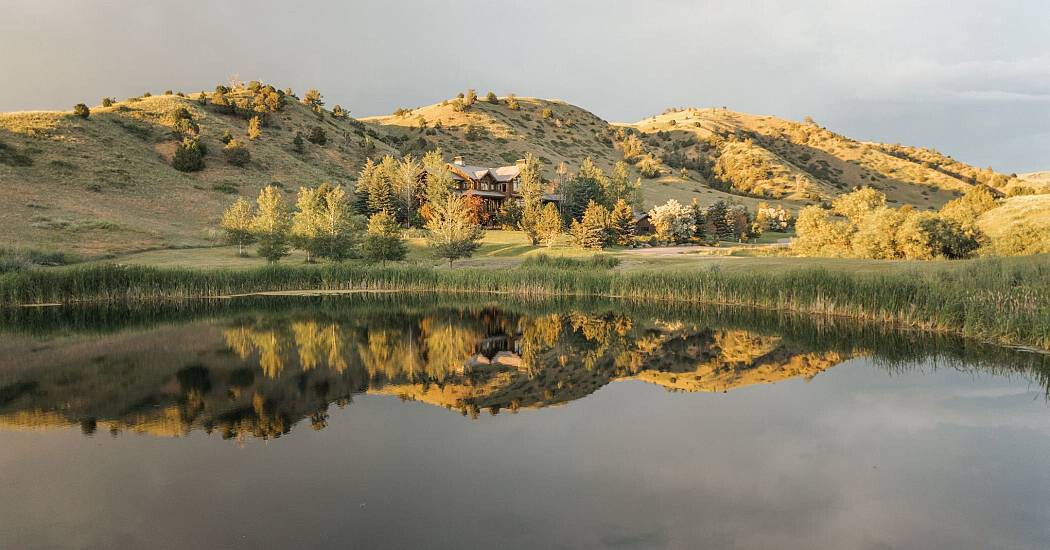 Photo 1 of 12 in 6,200-Acre Luxurious Sportsman Ranch With Trout-Filled ...