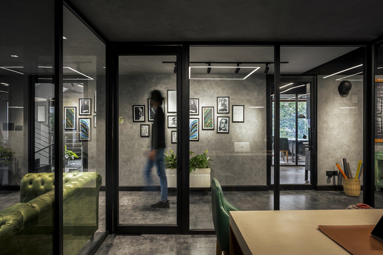 Photo 15 of 16 in CREATABAR INTERIOR ARCHITECTURE STUDIO by designer1 Creatabar - Dwell