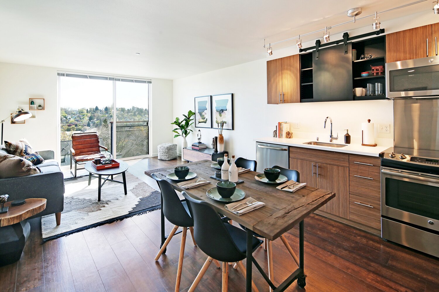 Photo 3 of 9 in Stencil by Johnston Architects - Dwell