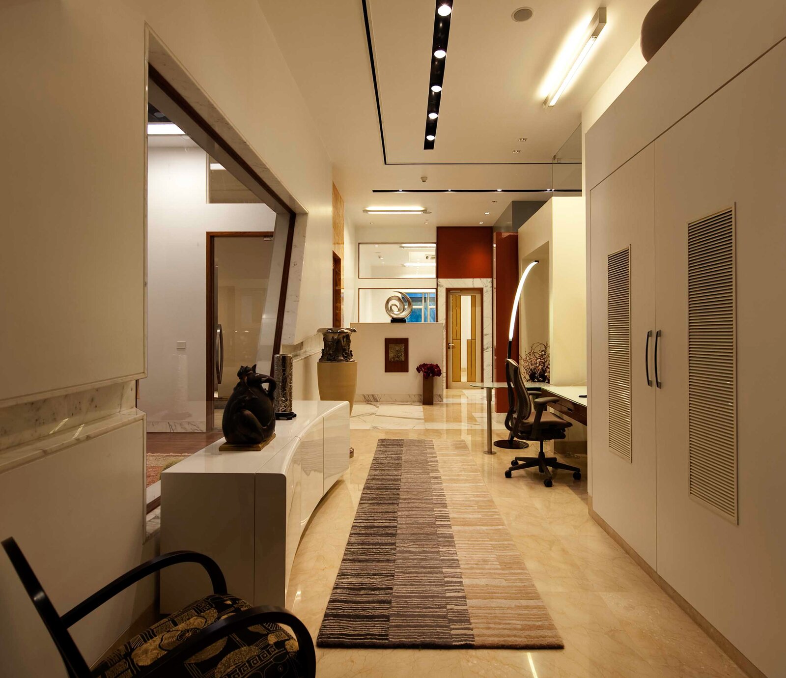 Photo 5 of 8 in Infra Offices by Ramesh Edwankar - Dwell