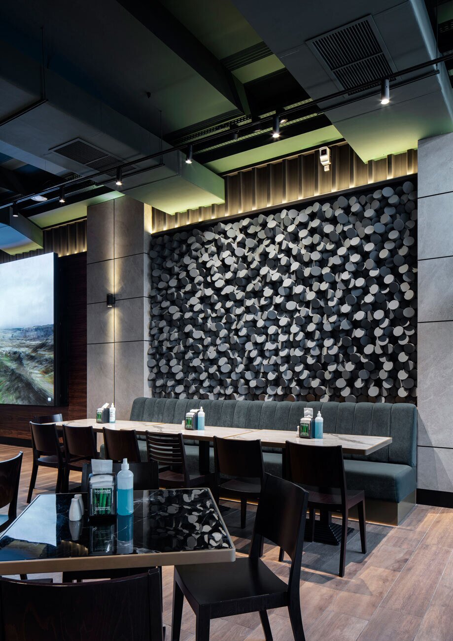 Photo 9 of 11 in Multifunctional Space: more than food court by Wall ...