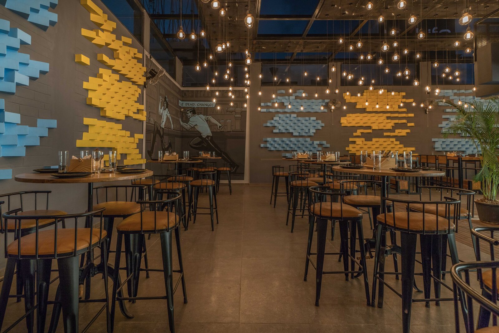 Photo 5 of 12 in Lounge Bar by Urban Zen - Dwell