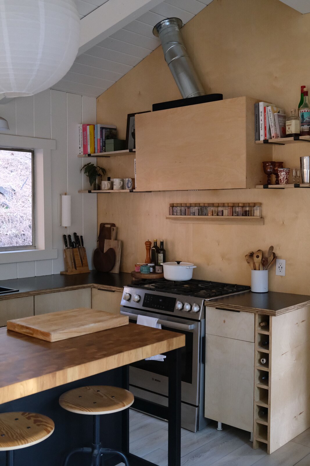 Photo 6 of 22 in Canopy Cabin by Paige Kershaw - Dwell