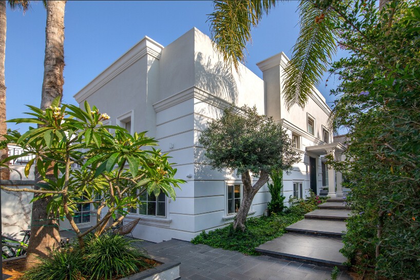 Photo 11 of 32 in The White Box: A Family Home in Israel by Boaz Snir ...