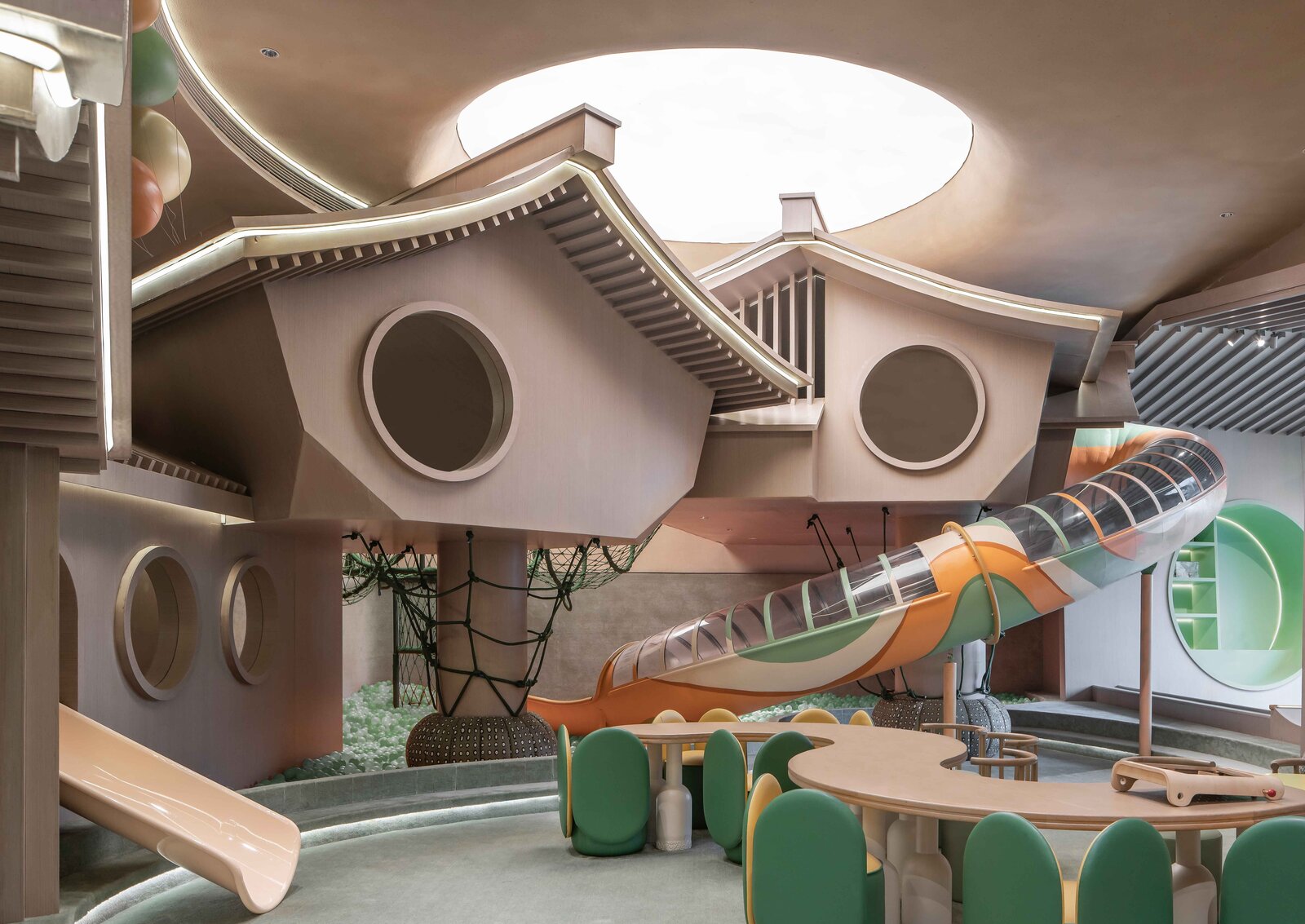 Photo 5 of 16 in Flying House Tour by URO Design Concepts - Dwell