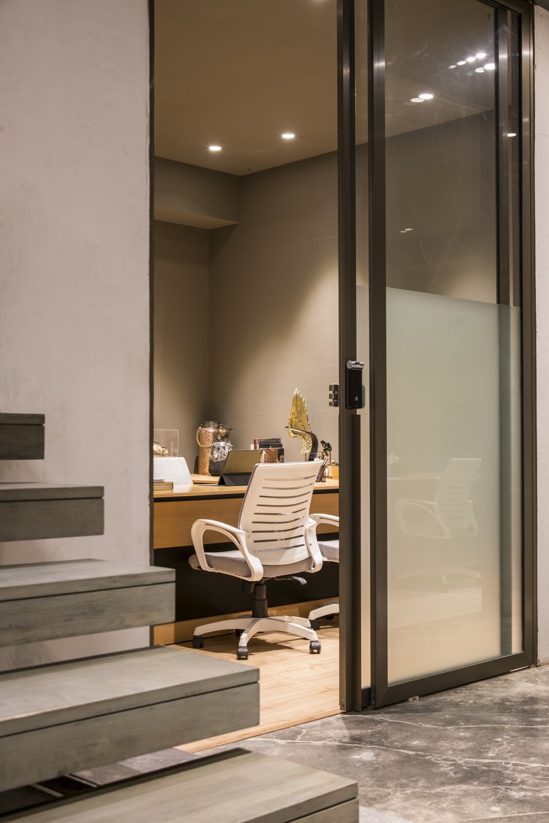 Photo 1 of 16 in WMA office by Workshop for Metropolitan Architecture ...