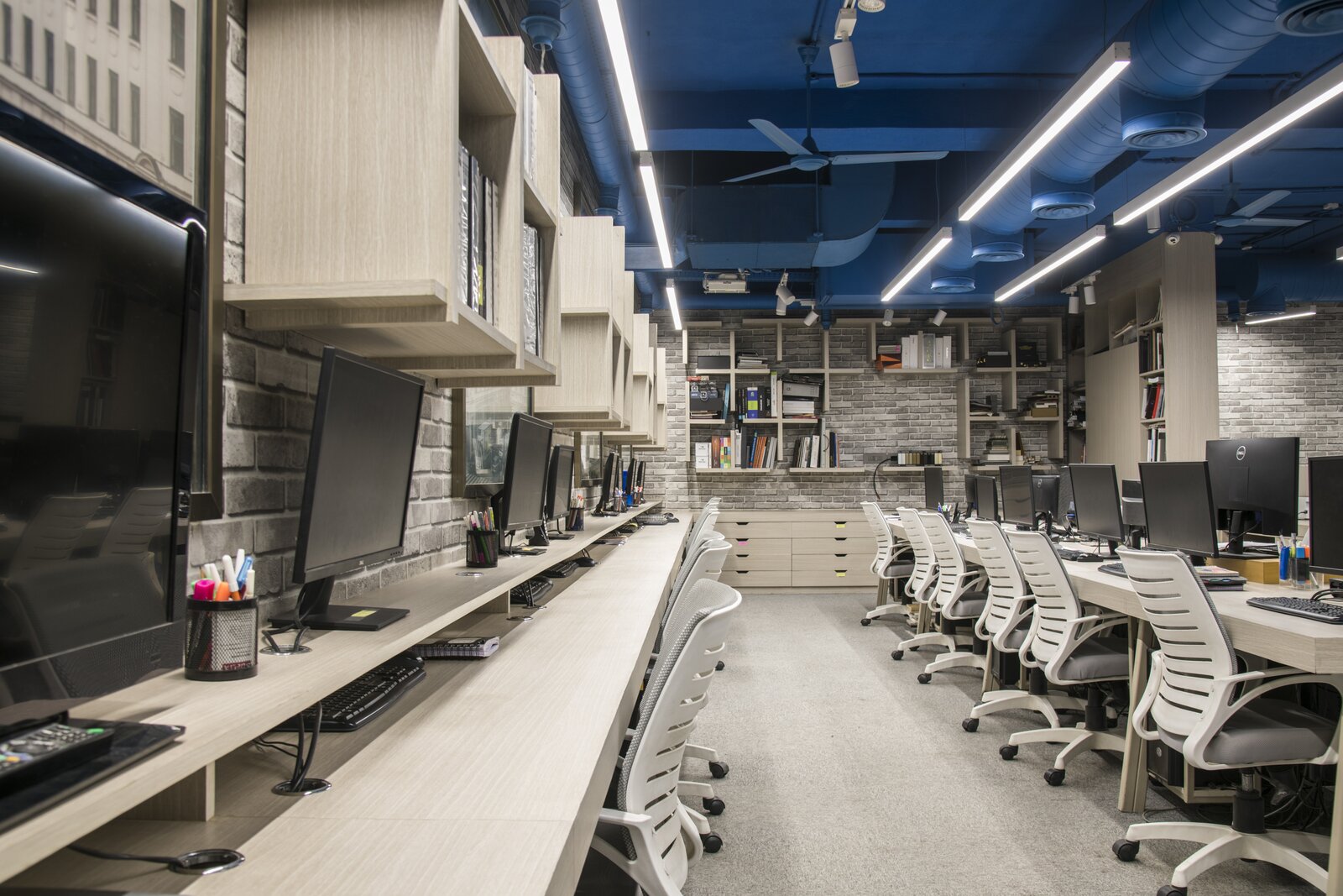 Photo 5 of 16 in WMA office by Workshop for Metropolitan Architecture ...