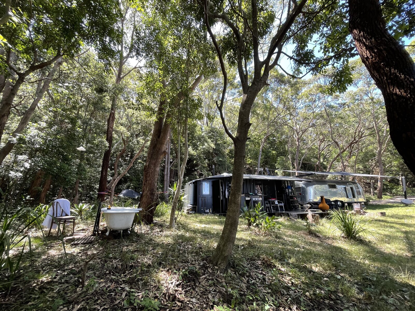 Photo 5 of 17 in ‘ Lola’ ‘ airstream / container eco retreat by Jason ...