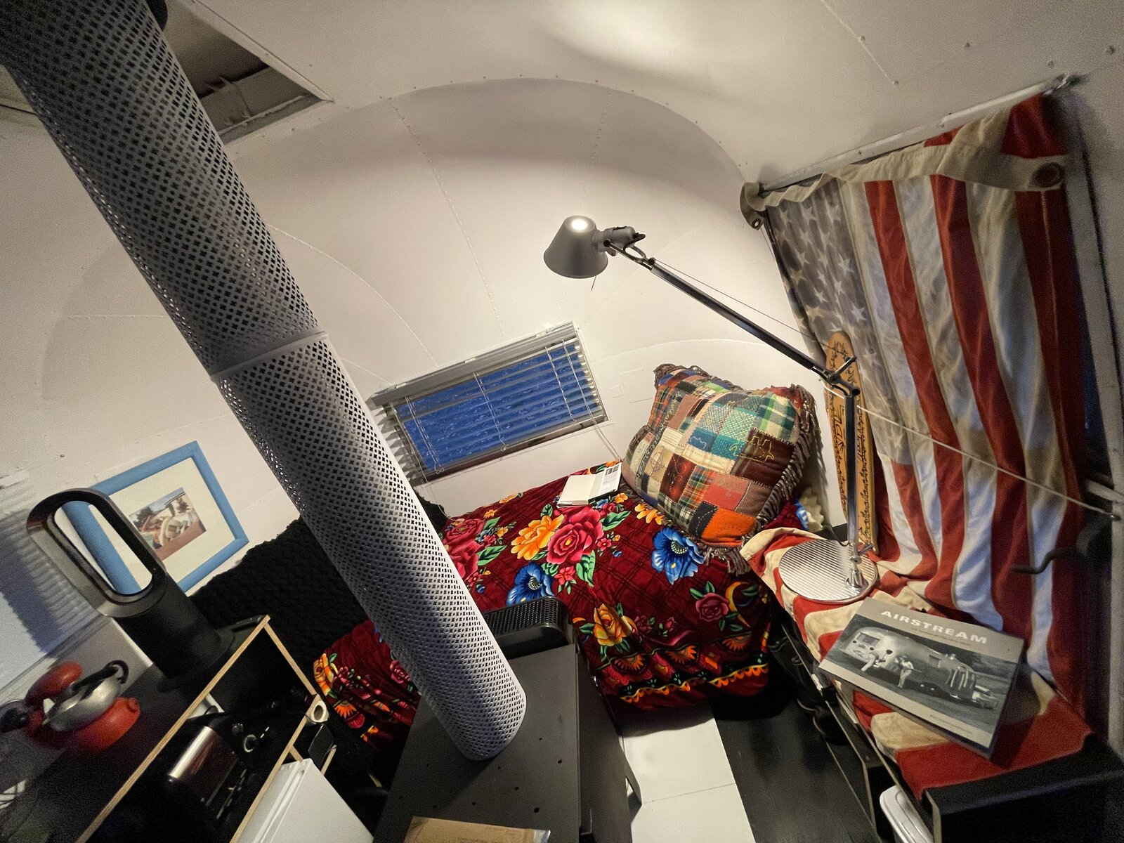 Photo 15 of 17 in ‘ Lola’ ‘ airstream / container eco retreat by Jason ...