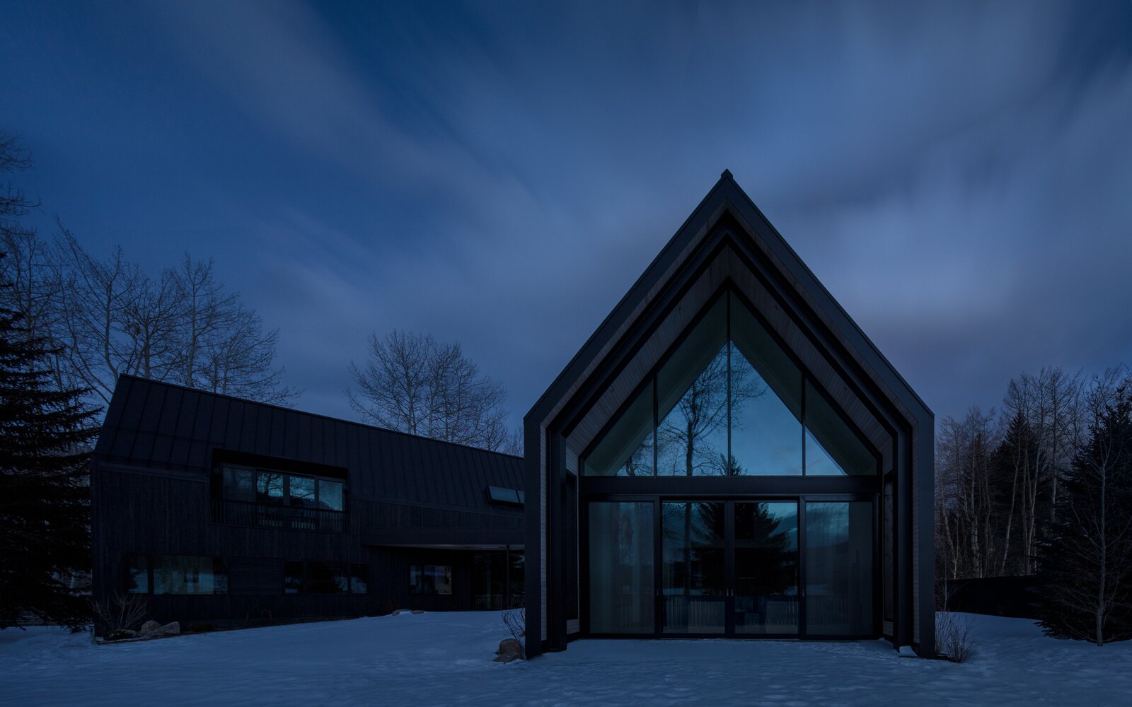 Photo 2 of 8 in V-Plan by Studio B Architecture + Interiors - Dwell