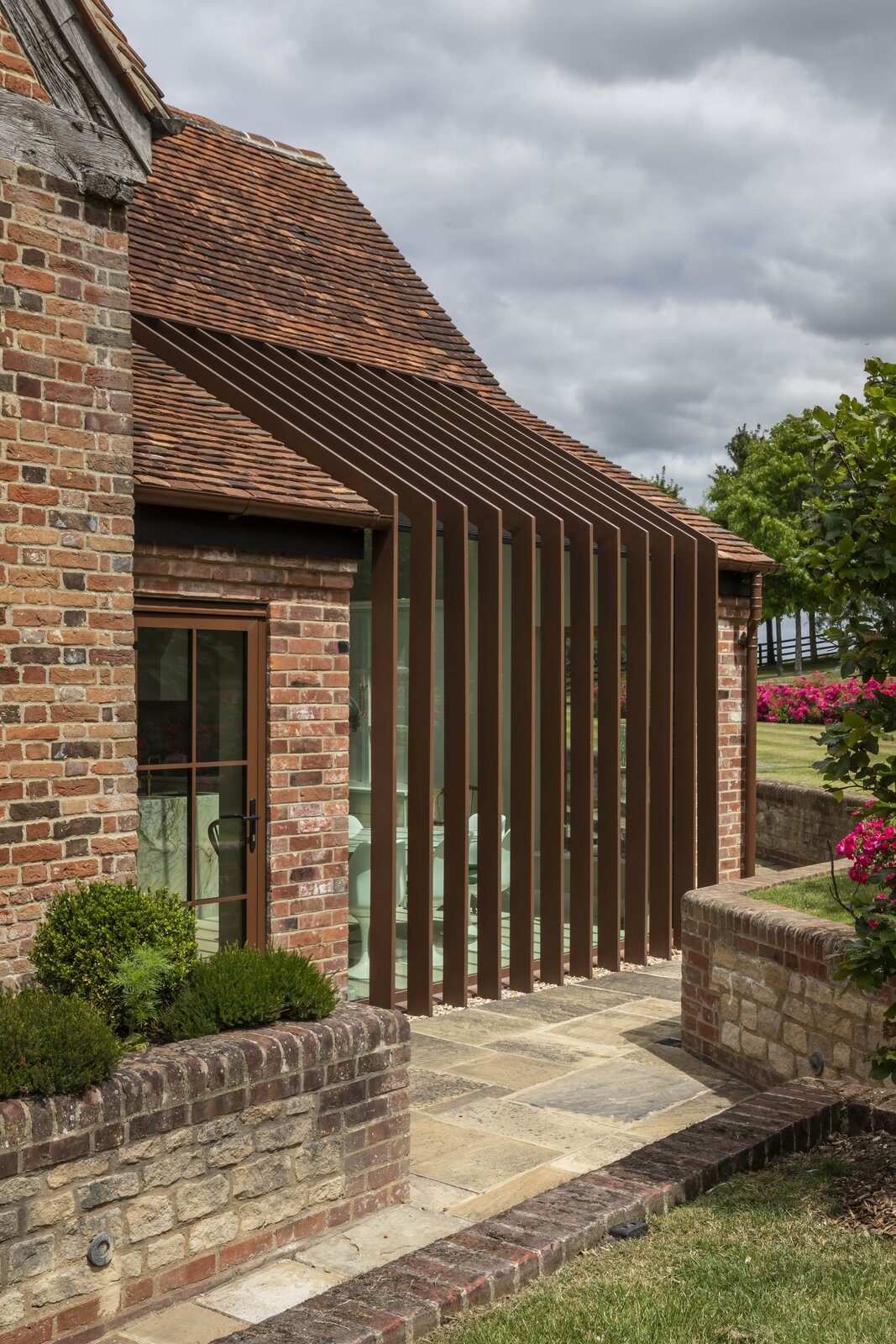 Photo 11 of 14 in Beech Hall Farm by Anne Tiainen-Harris - Dwell