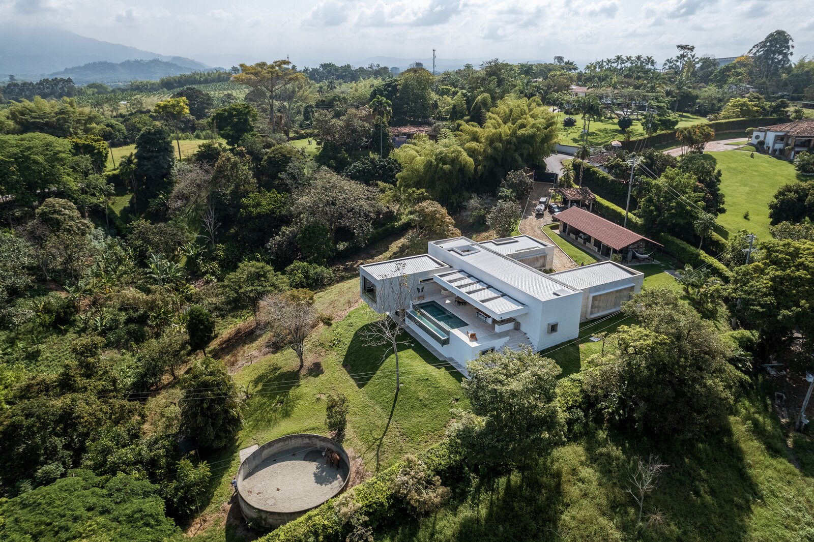 Photo 2 of 42 in The DV house by Velez Valencia Arquitectos - Dwell