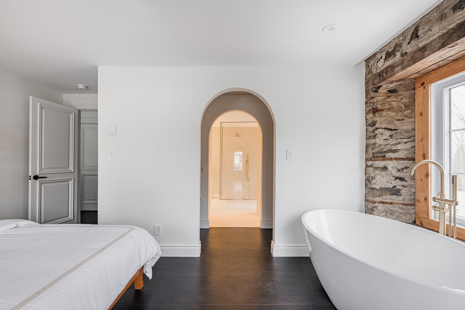 Photo 10 of 12 in La Réserve Dunham by La Réserve Dunham - Dwell