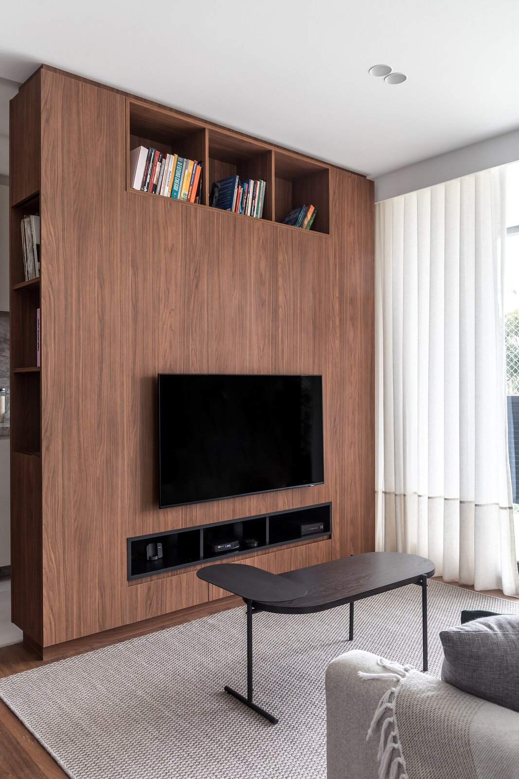 Photo 8 of 16 in Tile Apartment by Franco Faust - Dwell