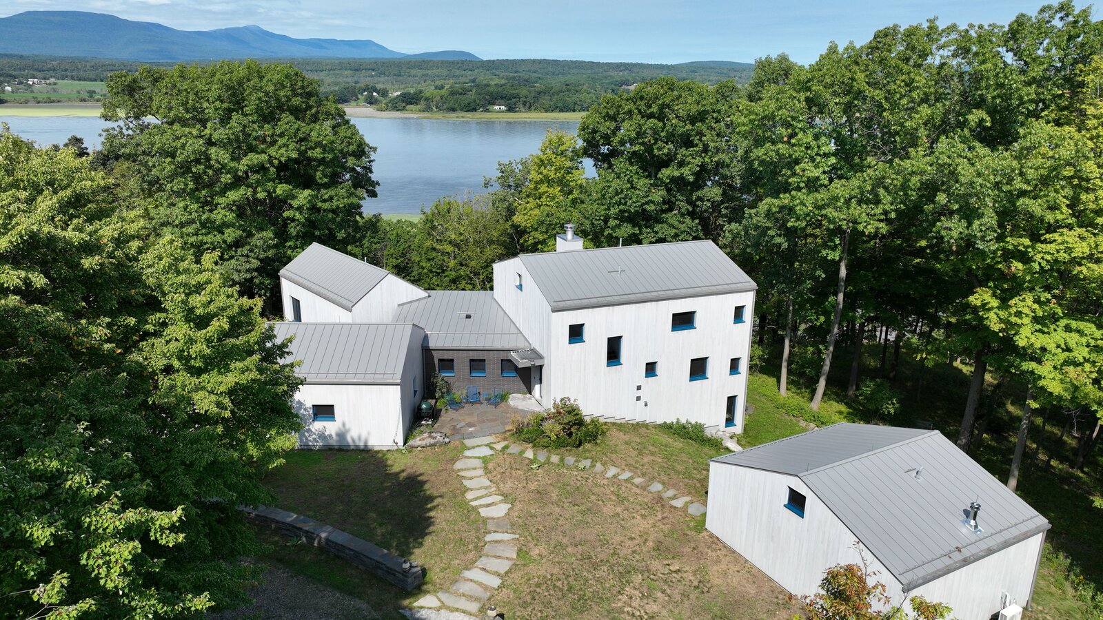 Germantown Artist Compound (8 Photos) - Dwell