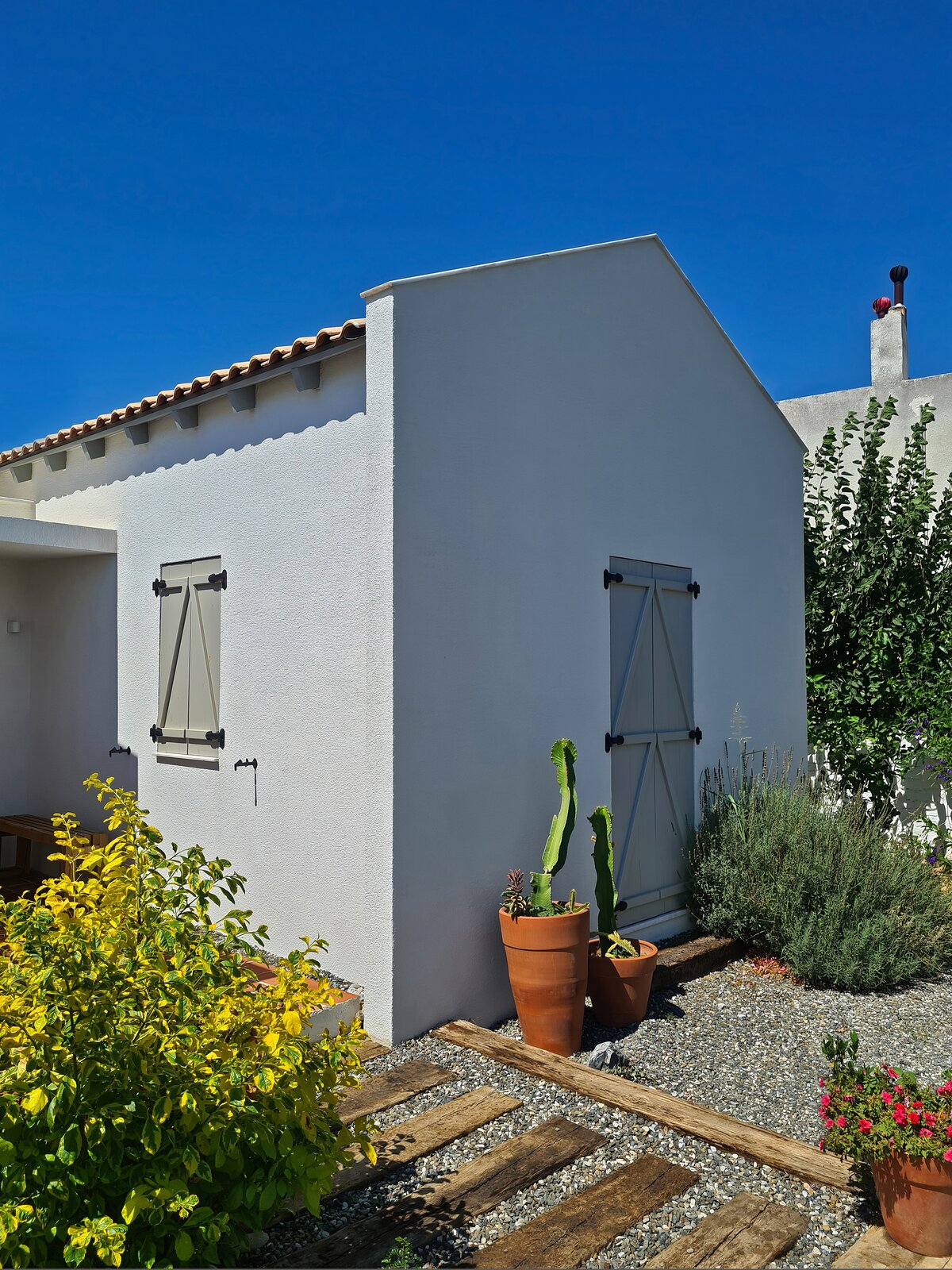 Photo 10 of 56 in R1 House by Zeynep Sankaynagi - Dwell